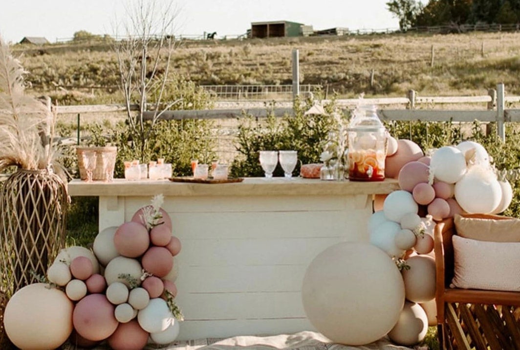 balloon table settings